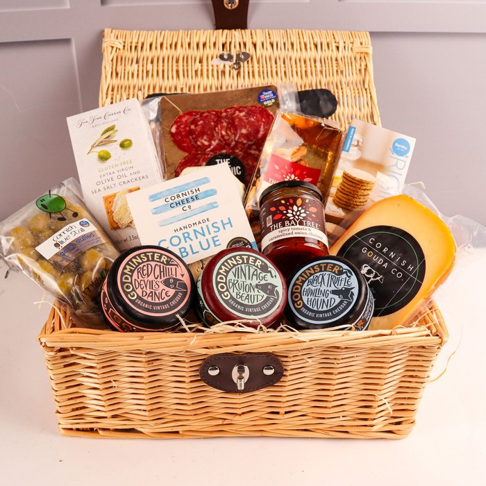 Cheese Hampers and Gifts by Post for UK and Worldwide Delivery